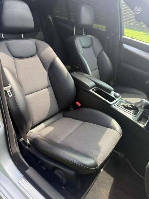 Pelēks Mercedes-Benz C 180 2010 Viļņa, ar dzinēja tilpumu 1.80 L un nobraukumu 330 tūkst. km par 5300 €, foto 13 vietnē AUTOMOTO.COM.LV