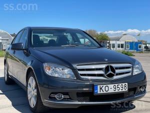 Grey Mercedes-Benz C 180 2011 in Liepaja, with an engine capacity of 2.00 L and mileage of 323 thousand km for 6000 €, photo 4 on AUTOMOTO.COM.LV