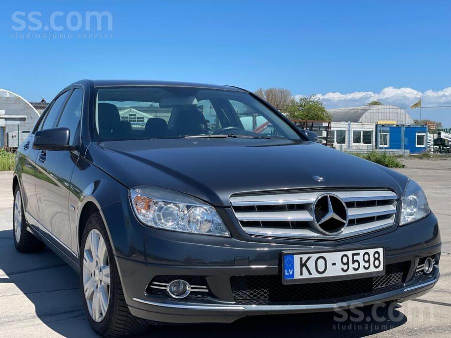 Grey Mercedes-Benz C 180 2011 in Liepaja, with an engine capacity of 2.00 L and mileage of 323 thousand km for 6000 €, photo 4 on AUTOMOTO.COM.LV