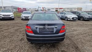 Grey Mercedes-Benz C 180 2011 in Marijampole, with an engine capacity of 2.10 L and mileage of 284 thousand km for 6990 €, photo 6 on AUTOMOTO.COM.LV