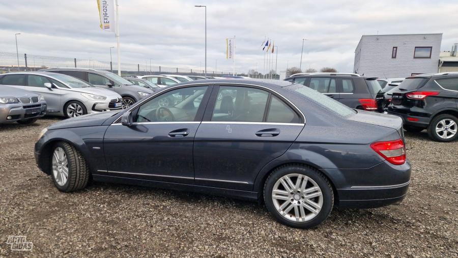 Grey Mercedes-Benz C 180 2011 in Marijampole, with an engine capacity of 2.10 L and mileage of 284 thousand km for 6990 €, photo 8 on AUTOMOTO.COM.LV