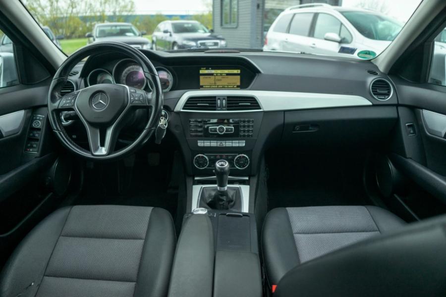 Pelēks Mercedes-Benz C 180 2011 Rīga, ar dzinēja tilpumu 1.80 L un nobraukumu 194 tūkst. km par 7700 €, foto 11 vietnē AUTOMOTO.COM.LV