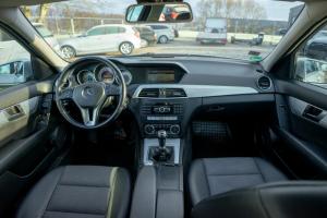 Pelēks Mercedes-Benz C 180 2011 Rīga, ar dzinēja tilpumu 1.80 L un nobraukumu 194 tūkst. km par 7700 €, foto 22 vietnē AUTOMOTO.COM.LV