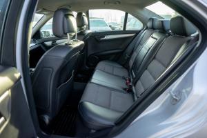 Pelēks Mercedes-Benz C 180 2011 Rīga, ar dzinēja tilpumu 1.80 L un nobraukumu 194 tūkst. km par 7700 €, foto 27 vietnē AUTOMOTO.COM.LV