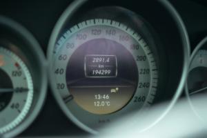 Pelēks Mercedes-Benz C 180 2011 Rīga, ar dzinēja tilpumu 1.80 L un nobraukumu 194 tūkst. km par 7700 €, foto 31 vietnē AUTOMOTO.COM.LV