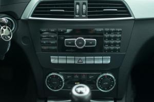 Pelēks Mercedes-Benz C 180 2011 Rīga, ar dzinēja tilpumu 1.80 L un nobraukumu 194 tūkst. km par 7700 €, foto 34 vietnē AUTOMOTO.COM.LV