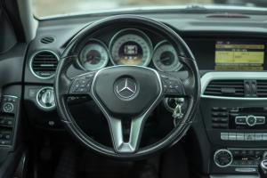 Pelēks Mercedes-Benz C 180 2011 Rīga, ar dzinēja tilpumu 1.80 L un nobraukumu 194 tūkst. km par 7700 €, foto 40 vietnē AUTOMOTO.COM.LV