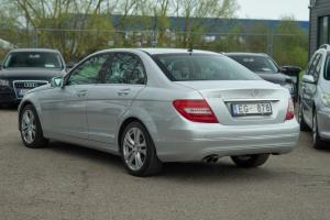Pelēks Mercedes-Benz C 180 2011 Rīga, ar dzinēja tilpumu 1.80 L un nobraukumu 194 tūkst. km par 7700 €, foto 59 vietnē AUTOMOTO.COM.LV