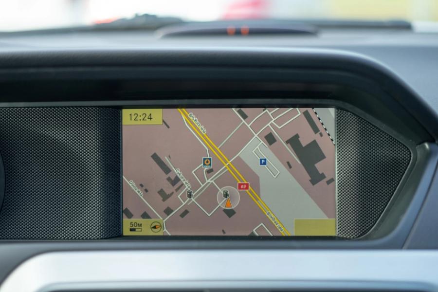 Pelēks Mercedes-Benz C 180 2011 Rīga, ar dzinēja tilpumu 1.80 L un nobraukumu 194 tūkst. km par 7700 €, foto 62 vietnē AUTOMOTO.COM.LV
