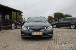 Grey Mercedes-Benz C 180 2012 in Liepaja, with an engine capacity of 1.80 L and mileage of 228 thousand km for 7990 €, photo 3 on AUTOMOTO.COM.LV