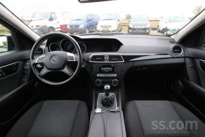 Grey Mercedes-Benz C 180 2012 in Liepaja, with an engine capacity of 1.80 L and mileage of 228 thousand km for 7990 €, photo 12 on AUTOMOTO.COM.LV