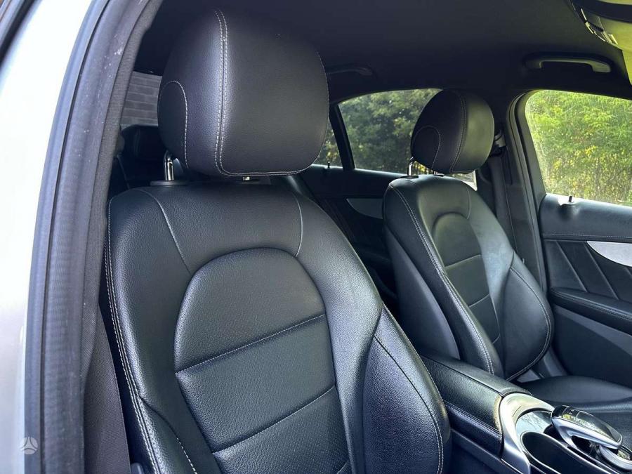 Pelēks Mercedes-Benz C 180 2015 Kauņa, ar dzinēja tilpumu 1.60 L un nobraukumu 210 tūkst. km par 11550 €, foto 18 vietnē AUTOMOTO.COM.LV