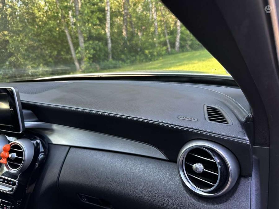 Pelēks Mercedes-Benz C 180 2015 Kauņa, ar dzinēja tilpumu 1.60 L un nobraukumu 210 tūkst. km par 11550 €, foto 19 vietnē AUTOMOTO.COM.LV