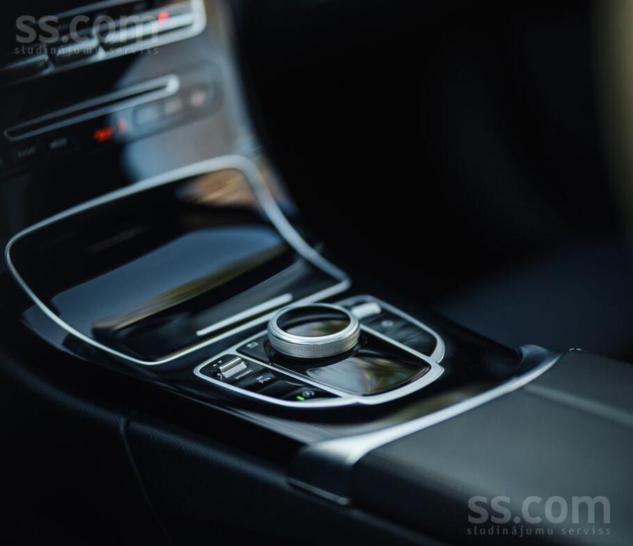 Pelēks Mercedes-Benz C 180 2016 Liepāja, ar dzinēja tilpumu 1.60 L un nobraukumu 119 tūkst. km par 29500 €, foto 15 vietnē AUTOMOTO.COM.LV