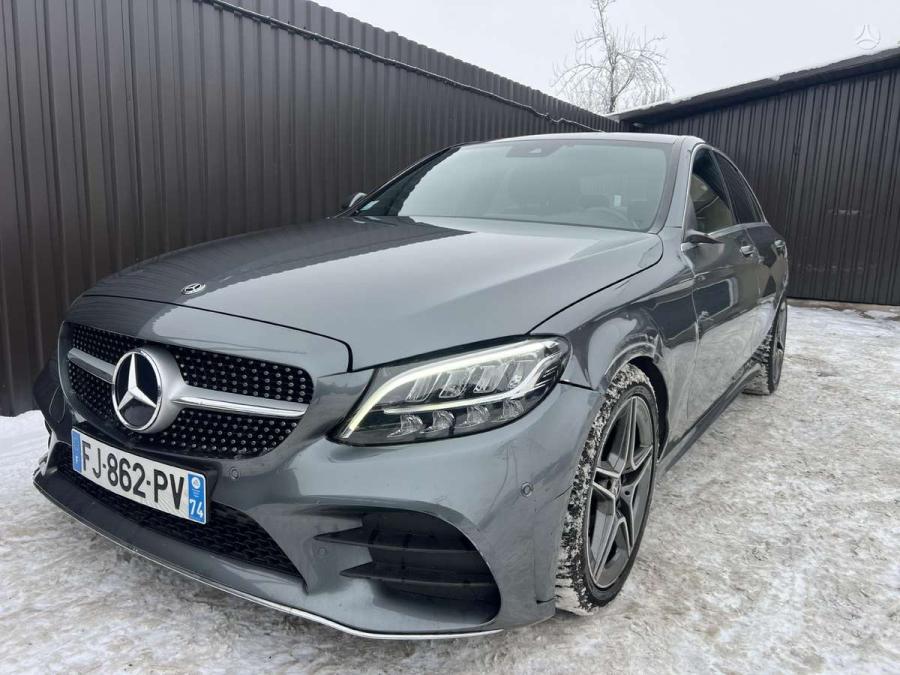Pelēks Mercedes-Benz C 180 2019 Kauņa, ar dzinēja tilpumu 1.60 L un nobraukumu 159 tūkst. km par 10400 €, foto 1 vietnē AUTOMOTO.COM.LV