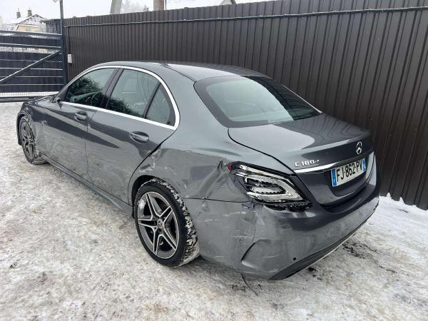 Grey Mercedes-Benz C 180 2019 in Kaunas, with an engine capacity of 1.60 L and mileage of 159 thousand km for 10400 €, photo 7 on AUTOMOTO.COM.LV