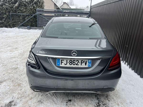 Grey Mercedes-Benz C 180 2019 in Kaunas, with an engine capacity of 1.60 L and mileage of 159 thousand km for 10400 €, photo 8 on AUTOMOTO.COM.LV