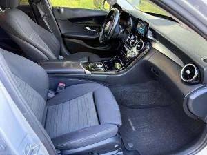 Grey Mercedes-Benz C 180 2019 in Taurage, with an engine capacity of 1.60 L and mileage of 270 thousand km for 9800 €, photo 9 on AUTOMOTO.COM.LV