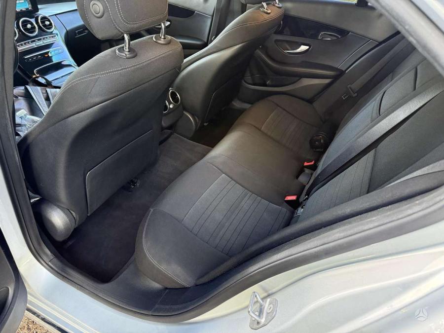 Grey Mercedes-Benz C 180 2019 in Taurage, with an engine capacity of 1.60 L and mileage of 270 thousand km for 9800 €, photo 10 on AUTOMOTO.COM.LV