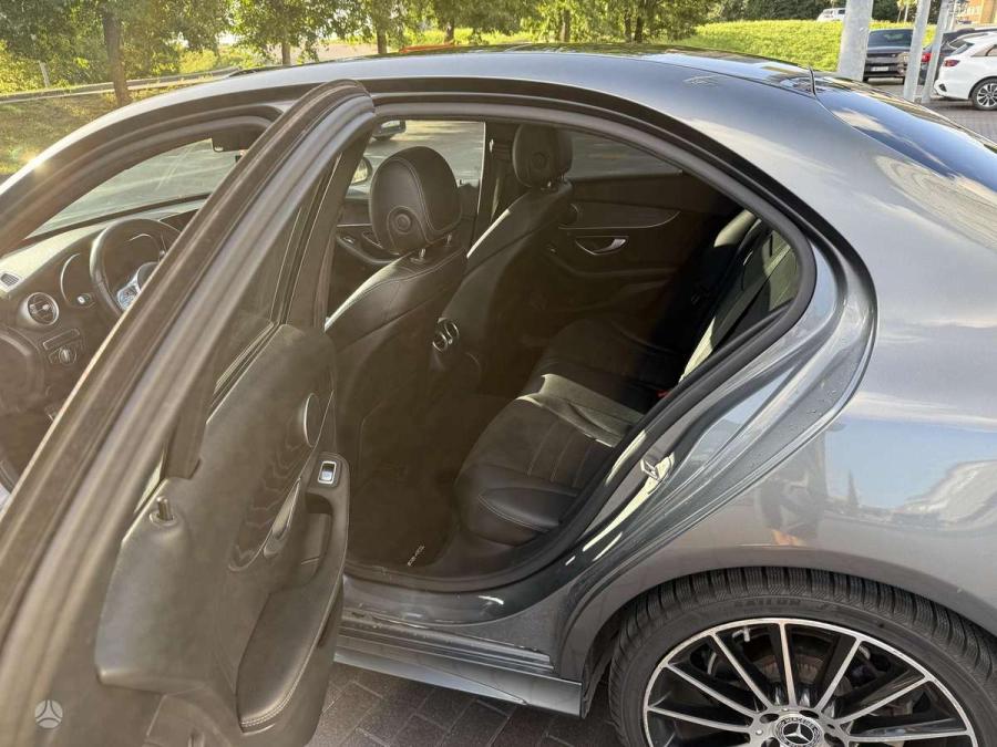 Pelēks Mercedes-Benz C 180 2019 Kauņa, ar dzinēja tilpumu 1.60 L un nobraukumu 280 tūkst. km par 20000 €, foto 11 vietnē AUTOMOTO.COM.LV