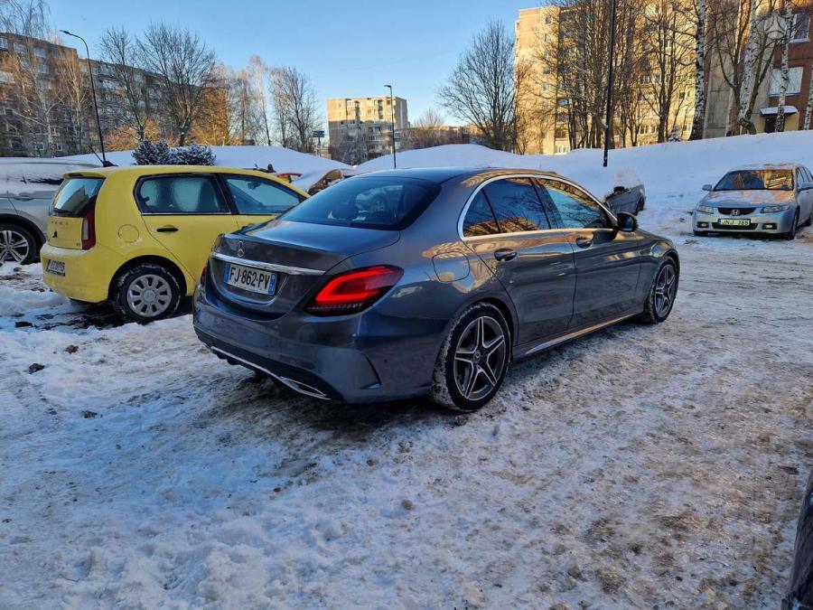 Grey Mercedes-Benz C 180 2020 in Vilnius, with an engine capacity of 1.80 L and mileage of 150 thousand km for 18750 €, photo 21 on AUTOMOTO.COM.LV