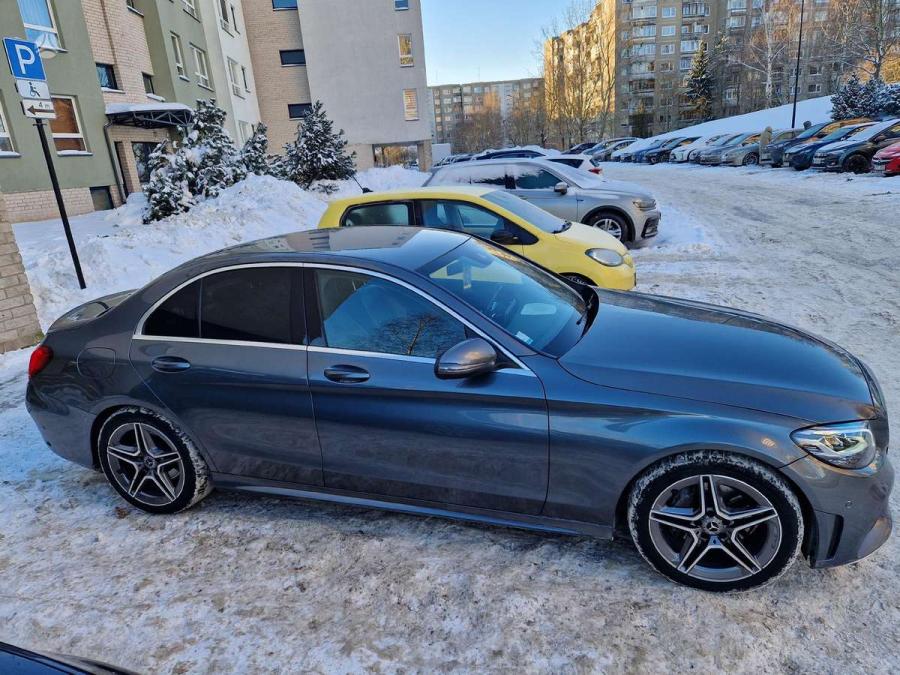 Grey Mercedes-Benz C 180 2020 in Vilnius, with an engine capacity of 1.80 L and mileage of 150 thousand km for 18750 €, photo 26 on AUTOMOTO.COM.LV