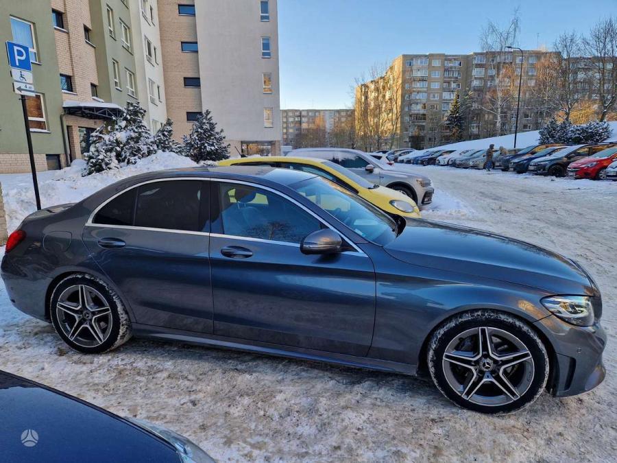 Grey Mercedes-Benz C 180 2020 in Vilnius, with an engine capacity of 1.80 L and mileage of 150 thousand km for 18750 €, photo 27 on AUTOMOTO.COM.LV