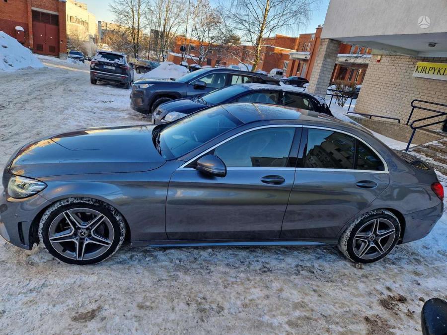 Grey Mercedes-Benz C 180 2020 in Vilnius, with an engine capacity of 1.80 L and mileage of 150 thousand km for 18750 €, photo 28 on AUTOMOTO.COM.LV