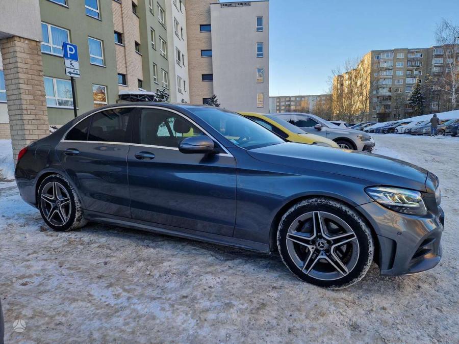 Grey Mercedes-Benz C 180 2020 in Vilnius, with an engine capacity of 1.80 L and mileage of 150 thousand km for 18750 €, photo 40 on AUTOMOTO.COM.LV