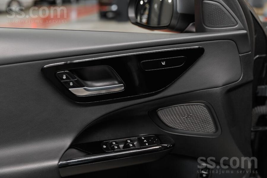 Pelēks Mercedes-Benz C 180 2022 Rīga, ar dzinēja tilpumu 1.50 L un nobraukumu 38 tūkst. km par 29900 €, foto 12 vietnē AUTOMOTO.COM.LV