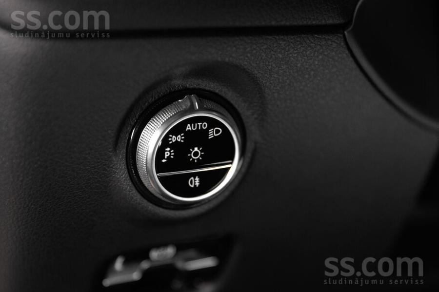 Pelēks Mercedes-Benz C 180 2022 Rīga, ar dzinēja tilpumu 1.50 L un nobraukumu 38 tūkst. km par 29900 €, foto 15 vietnē AUTOMOTO.COM.LV