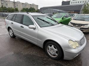 Grey Mercedes-Benz C 180 2002 in Tallinn, with an engine capacity of 1.80 L and mileage of 319 thousand km for 699 €, photo  on AUTOMOTO.COM.LV