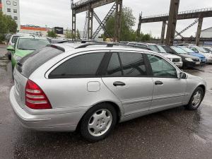Pelēks Mercedes-Benz C 180 2002 Tallina, ar dzinēja tilpumu 1.80 L un nobraukumu 319 tūkst. km par 699 €, foto 11 vietnē AUTOMOTO.COM.LV
