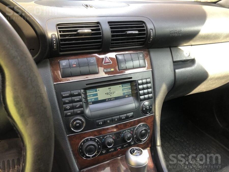 Grey Mercedes-Benz C 180 2005 in Riga, with an engine capacity of 1.80 L and mileage of 360 thousand km for 2500 €, photo 6 on AUTOMOTO.COM.LV