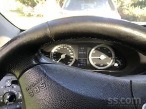 Grey Mercedes-Benz C 180 2005 in Riga, with an engine capacity of 1.80 L and mileage of 360 thousand km for 2500 €, photo 7 on AUTOMOTO.COM.LV