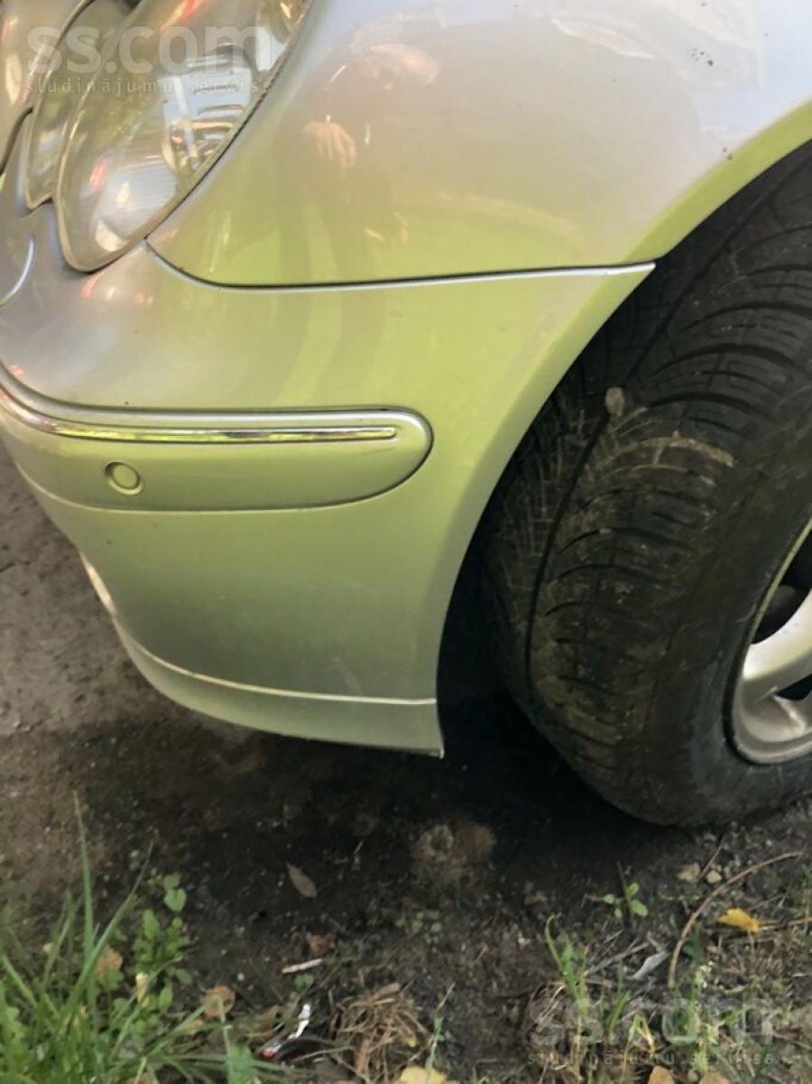 Grey Mercedes-Benz C 180 2005 in Riga, with an engine capacity of 1.80 L and mileage of 360 thousand km for 2500 €, photo 11 on AUTOMOTO.COM.LV
