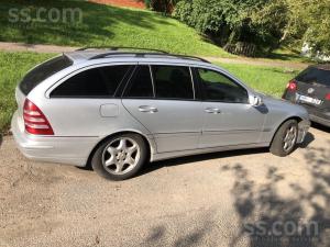 Grey Mercedes-Benz C 180 2005 in Riga, with an engine capacity of 1.80 L and mileage of 360 thousand km for 2500 €, photo 12 on AUTOMOTO.COM.LV