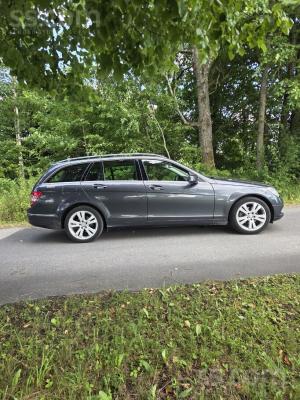 Pelēks Mercedes-Benz C 180 2008 Ogre, ar dzinēja tilpumu 1.80 L un nobraukumu 356 tūkst. km par 5200 €, foto 8 vietnē AUTOMOTO.COM.LV