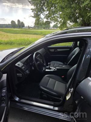 Pelēks Mercedes-Benz C 180 2008 Ogre, ar dzinēja tilpumu 1.80 L un nobraukumu 356 tūkst. km par 5200 €, foto 10 vietnē AUTOMOTO.COM.LV