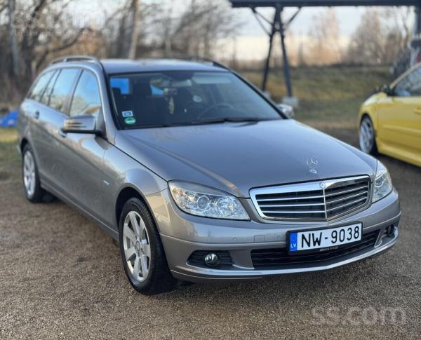 Grey Mercedes-Benz C 180 2009 in Rezekne, with an engine capacity of 1.60 L and mileage of 250 thousand km for 4800 €, photo 3 on AUTOMOTO.COM.LV