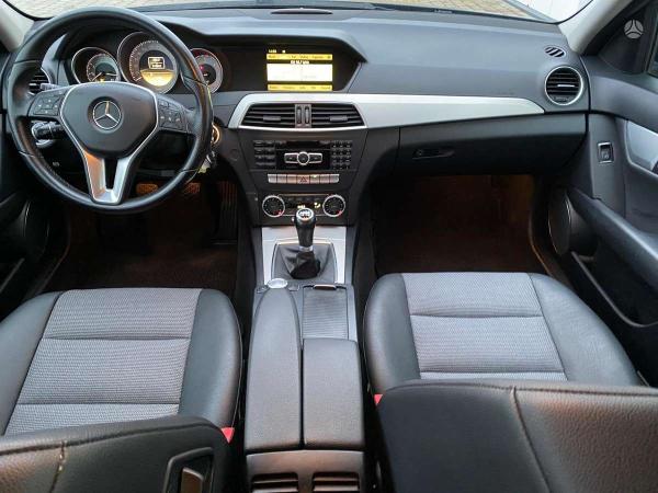 Pelēks Mercedes-Benz C 180 2011 Raseiniai, ar dzinēja tilpumu 2.14 L un nobraukumu 316 tūkst. km par 4950 €, foto 11 vietnē AUTOMOTO.COM.LV