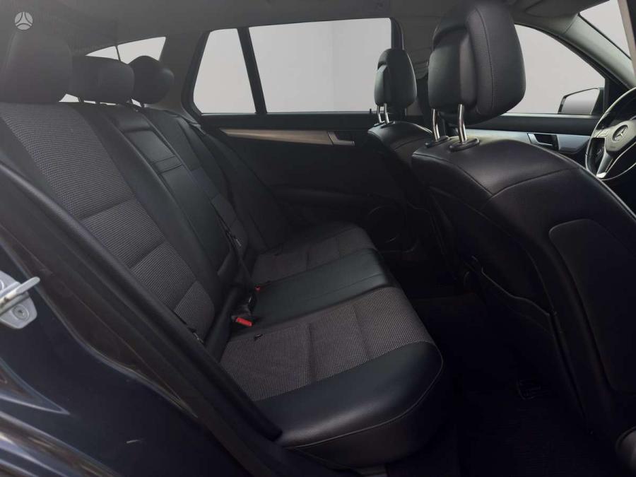 Pelēks Mercedes-Benz C 180 2011 Kauņa, ar dzinēja tilpumu 1.80 L un nobraukumu 313 tūkst. km par 6999 €, foto 10 vietnē AUTOMOTO.COM.LV