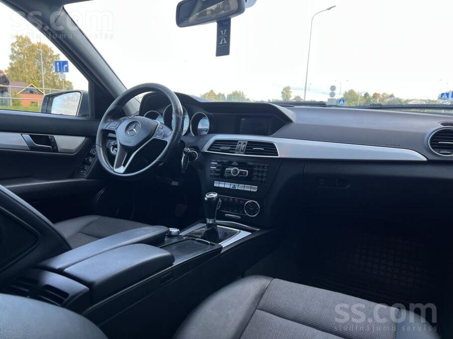 Pelēks Mercedes-Benz C 180 2011 Rēzekne, ar dzinēja tilpumu 2.10 L un nobraukumu 417 tūkst. km par 5500 €, foto 11 vietnē AUTOMOTO.COM.LV