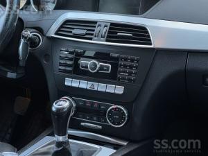 Pelēks Mercedes-Benz C 180 2011 Rēzekne, ar dzinēja tilpumu 2.10 L un nobraukumu 417 tūkst. km par 5500 €, foto 15 vietnē AUTOMOTO.COM.LV