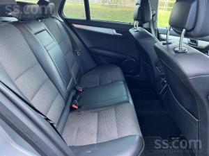 Pelēks Mercedes-Benz C 180 2011 Rēzekne, ar dzinēja tilpumu 2.10 L un nobraukumu 417 tūkst. km par 5500 €, foto 16 vietnē AUTOMOTO.COM.LV