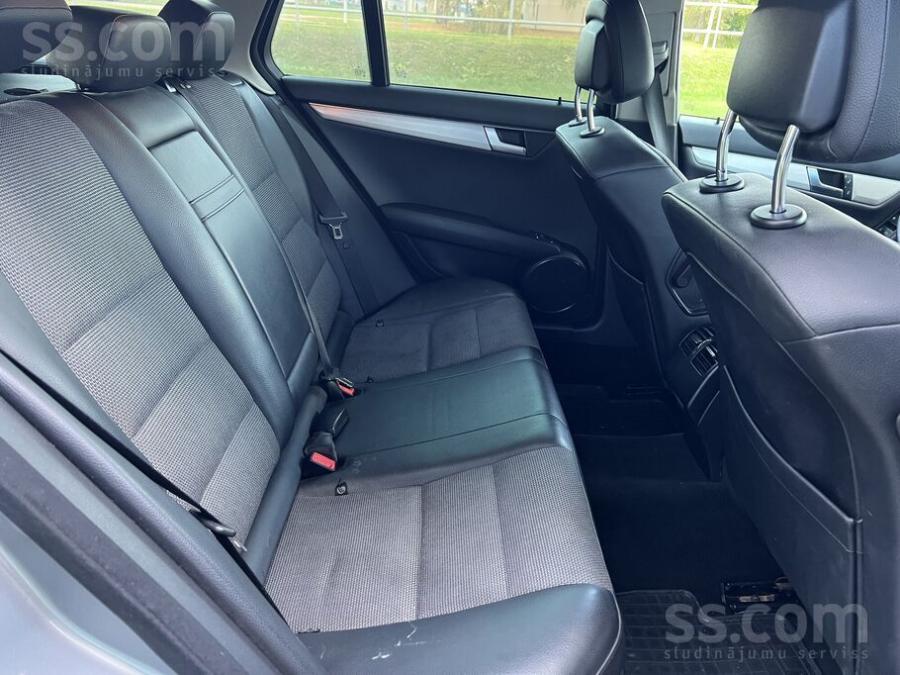 Pelēks Mercedes-Benz C 180 2011 Rēzekne, ar dzinēja tilpumu 2.10 L un nobraukumu 417 tūkst. km par 5500 €, foto 16 vietnē AUTOMOTO.COM.LV
