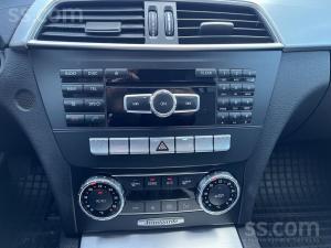 Pelēks Mercedes-Benz C 180 2011 Rēzekne, ar dzinēja tilpumu 2.10 L un nobraukumu 417 tūkst. km par 5500 €, foto 19 vietnē AUTOMOTO.COM.LV