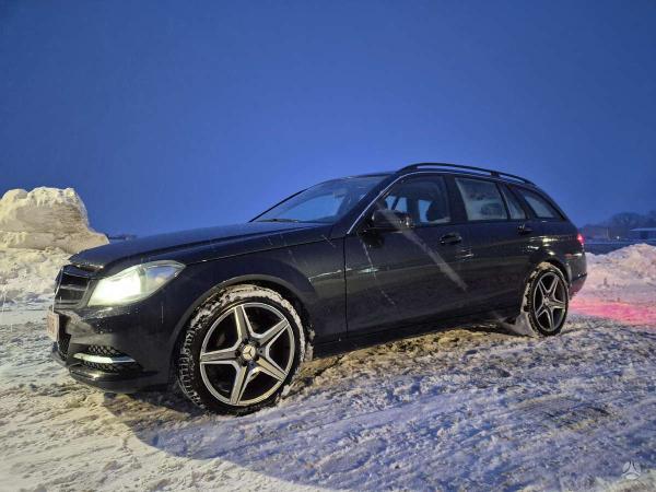 Pelēks Mercedes-Benz C 180 2012 Kauņa, ar dzinēja tilpumu 2.14 L un nobraukumu 273 tūkst. km par 5600 €, foto 2 vietnē AUTOMOTO.COM.LV