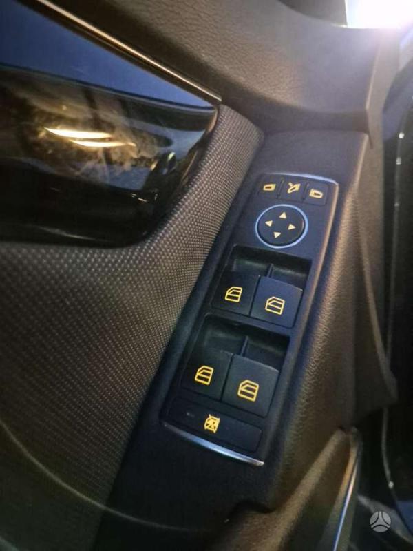 Pelēks Mercedes-Benz C 180 2012 Kauņa, ar dzinēja tilpumu 2.14 L un nobraukumu 273 tūkst. km par 5000 €, foto 11 vietnē AUTOMOTO.COM.LV