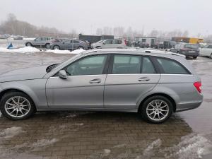 Pelēks Mercedes-Benz C 180 2013 Marijampole, ar dzinēja tilpumu 1.60 L un nobraukumu 179 tūkst. km par 3950 €, foto 8 vietnē AUTOMOTO.COM.LV